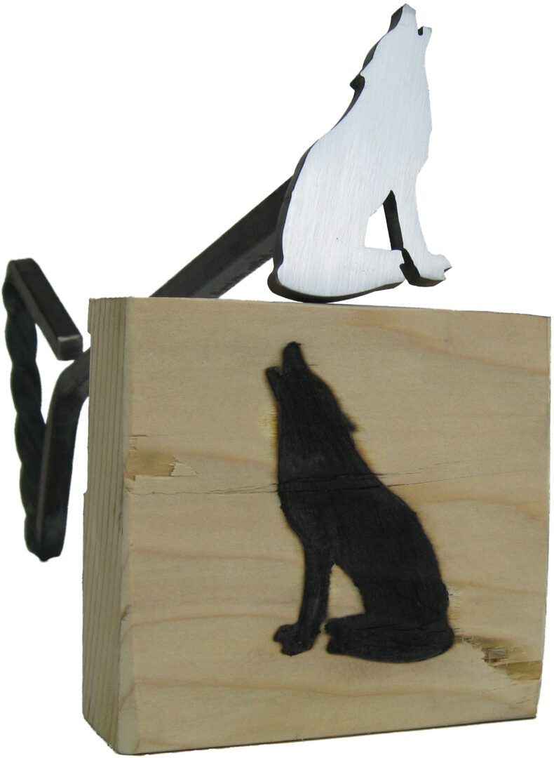 Branding Iron Wolf Sitting - Royal Manufacturing Ind